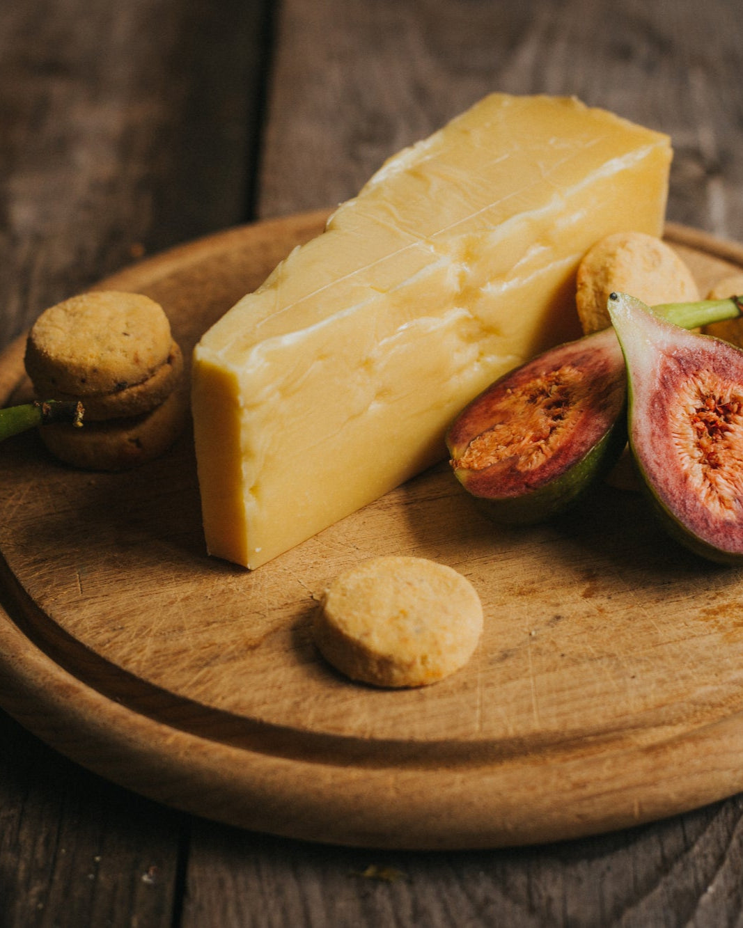 Quickes Extra Mature Clothbound Cheddar | Greendale Farm Shop
